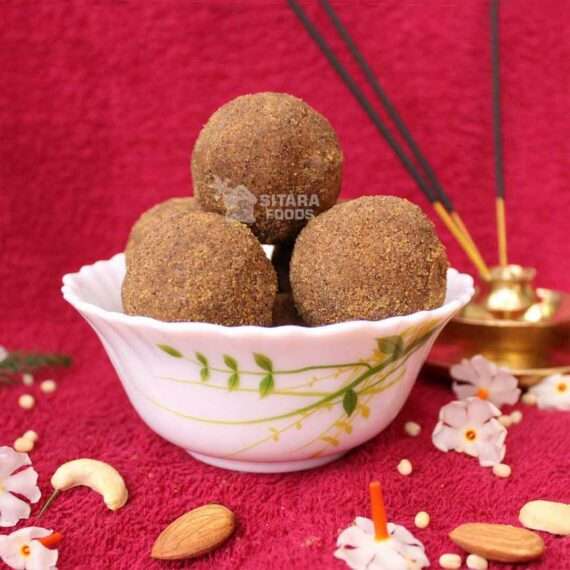 Bellam Minapa Sunnundalu or Black Gram / Urad Dal Laddu – Sitara Foods